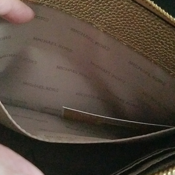 Michael Kors | Bags | Pale Gold Mercer Michael Lots Wristlet | Poshmark
